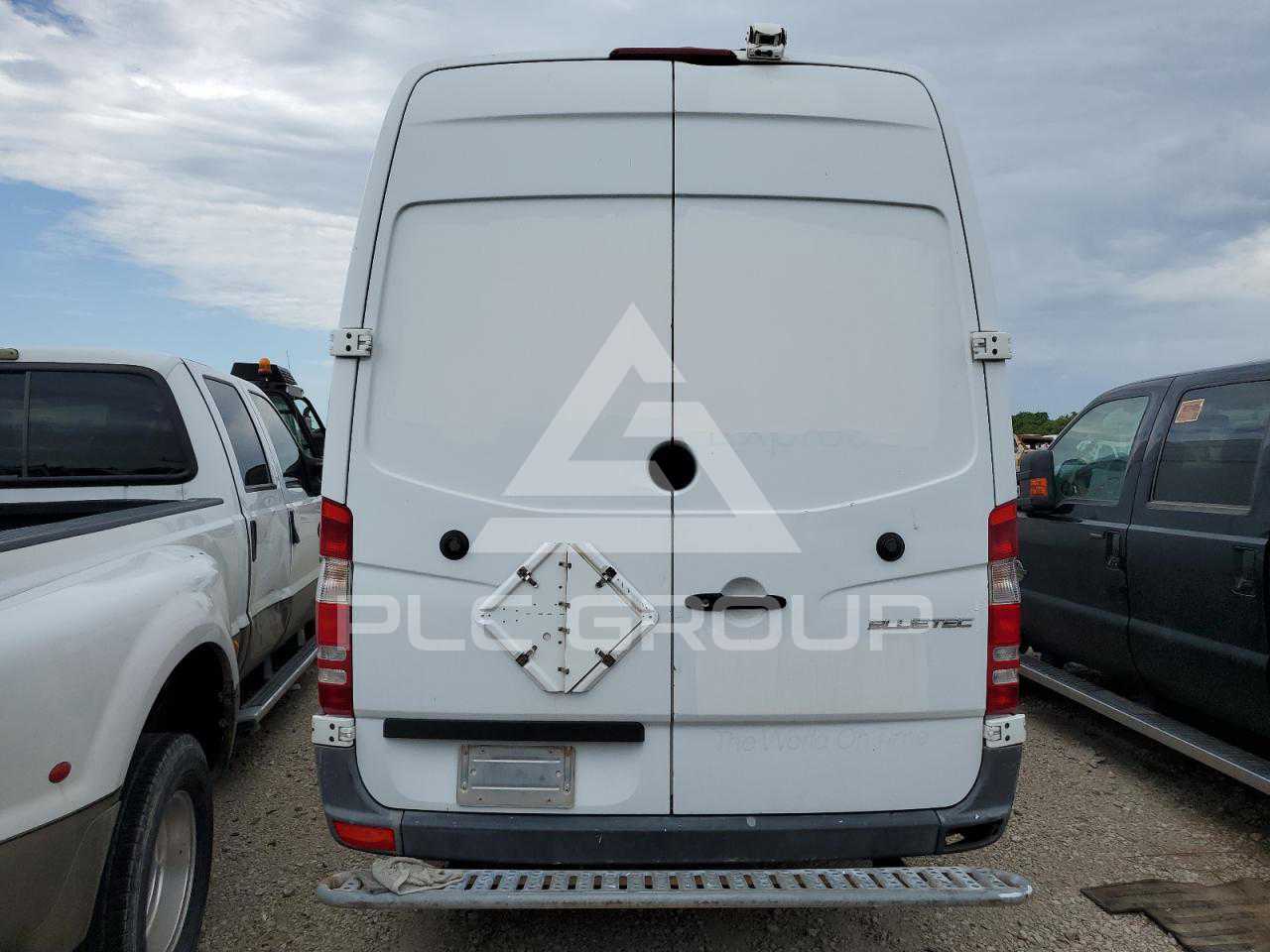 2014 Mercedes Benz SPRINTER VIN: WD3PE8DE9E5901702 from the USA - PLC Group