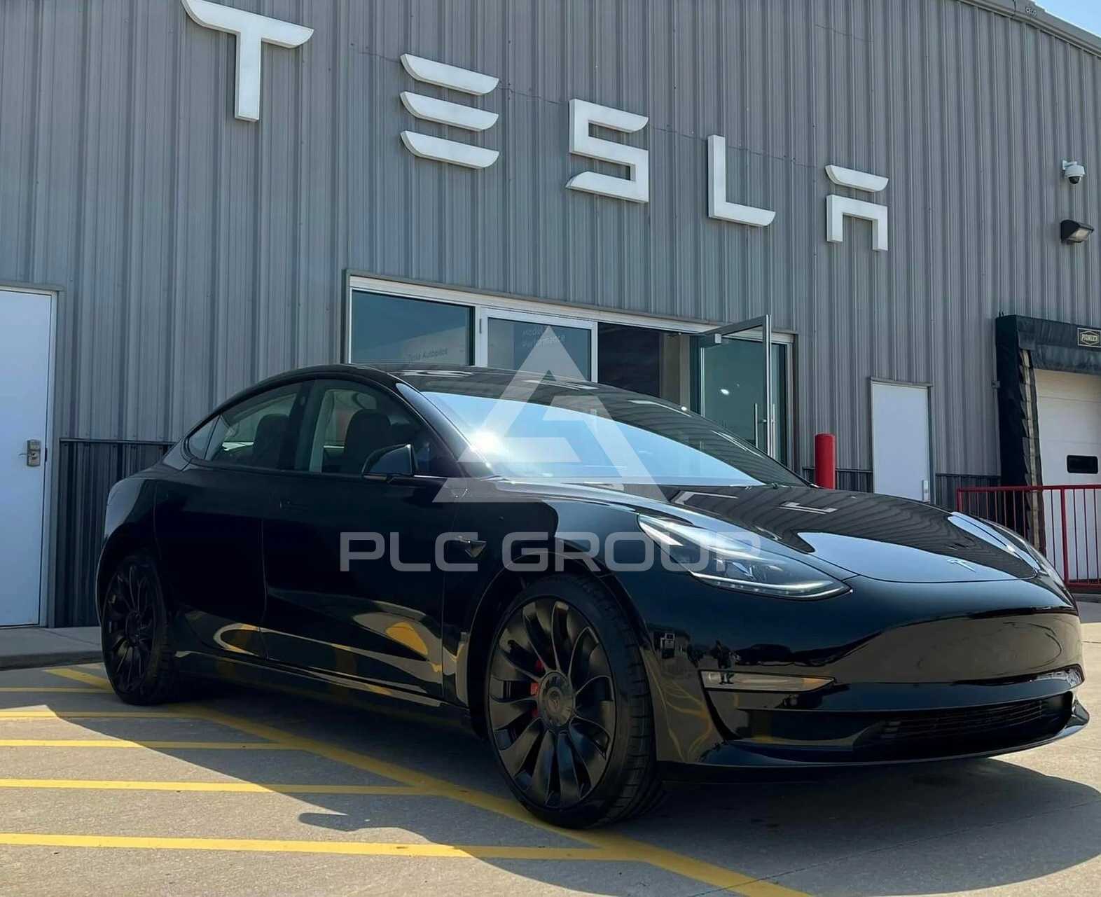 Купити 2021 Tesla Model 3 з ОАЕ (Дубаї) в Україні - PLC Group